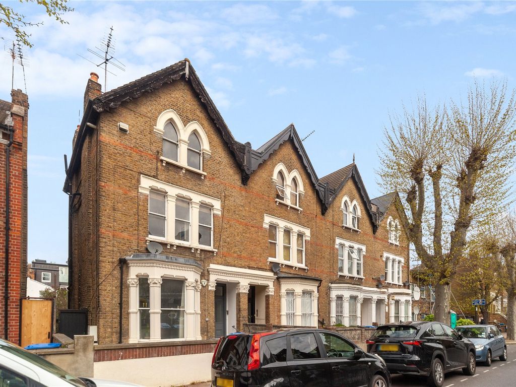 2 bed flat for sale in Victoria Road, London NW6 - Zoopla