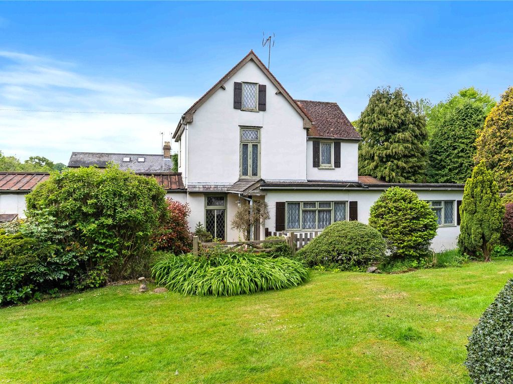 3 bed detached house for sale in Danebridge Lane, Much Hadham ...