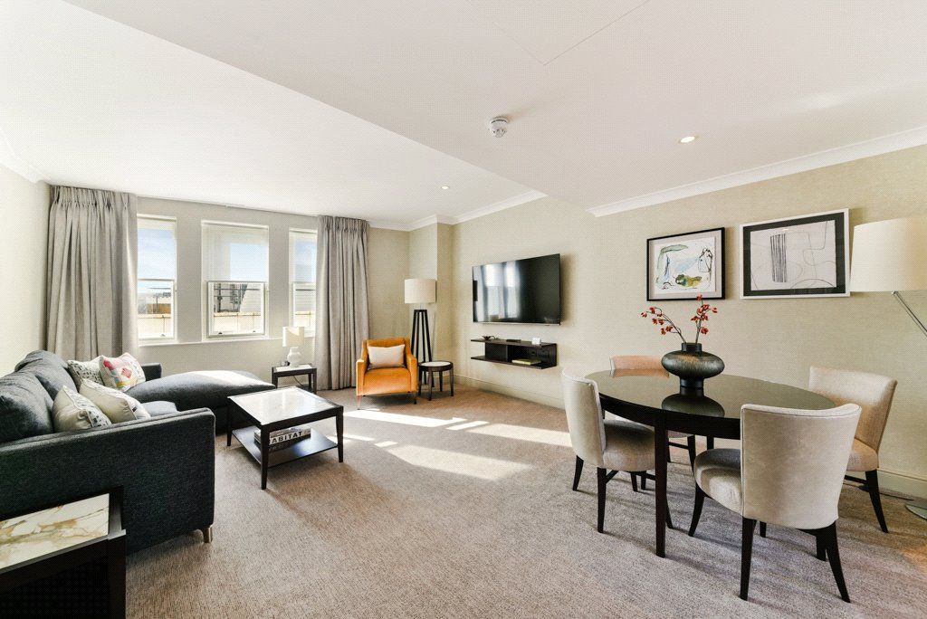 2 bed flat to rent in Bow Lane, Calico House EC4M, £9,533 pcm - Zoopla