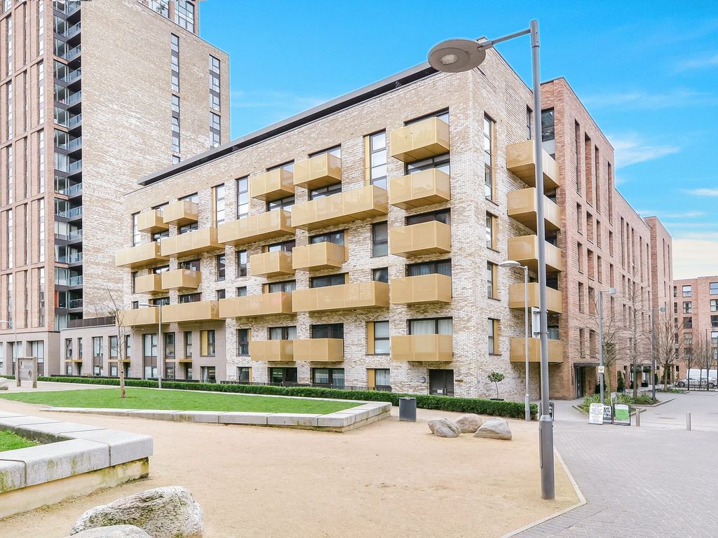 3 bed maisonette for sale in Pell Street, London SE8 - Zoopla