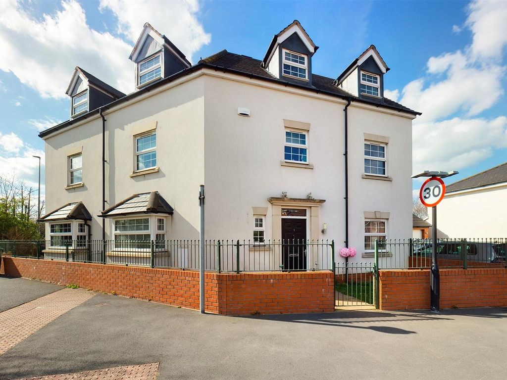 5 bed property for sale in Green Wilding Road, Holmer, Hereford HR1 ...