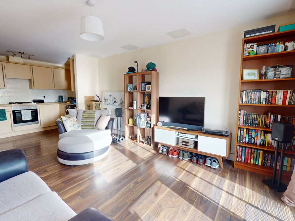 1 bed flat for sale in Providence Park, Princess Elizabeth Way ...