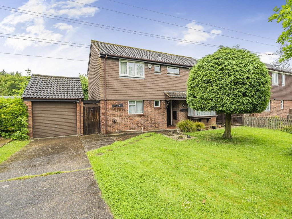 4 bed detached house for sale in Lakemead, Singleton, Ashford TN23, £ ...