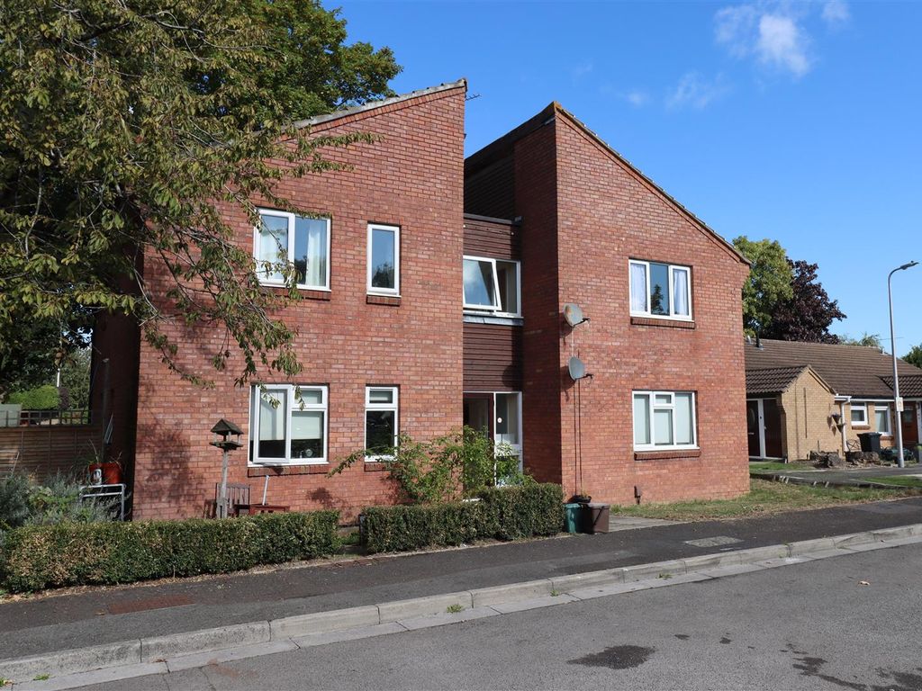 1 bed flat for sale in Corner Croft, Clevedon BS21 - Zoopla