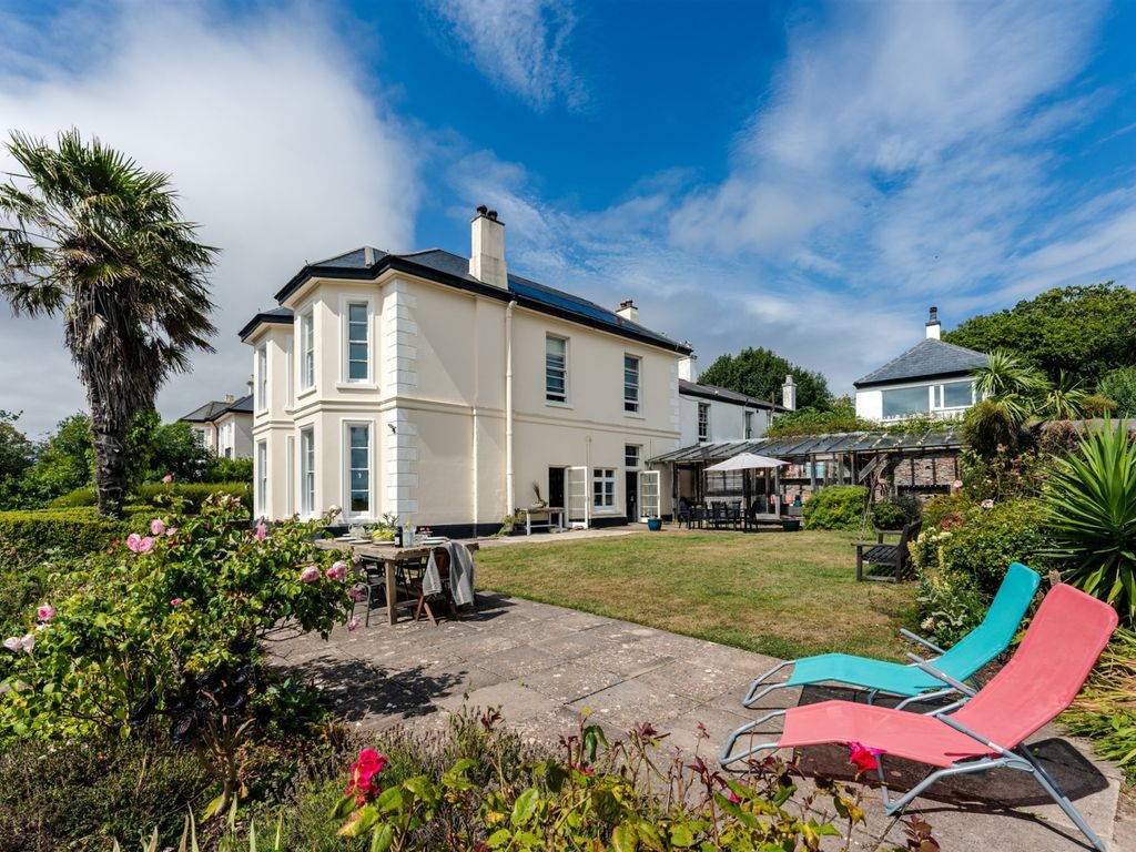 5 bed villa to rent in Second Drive, Teignmouth, Devon TQ14, £3,700 pcm ...
