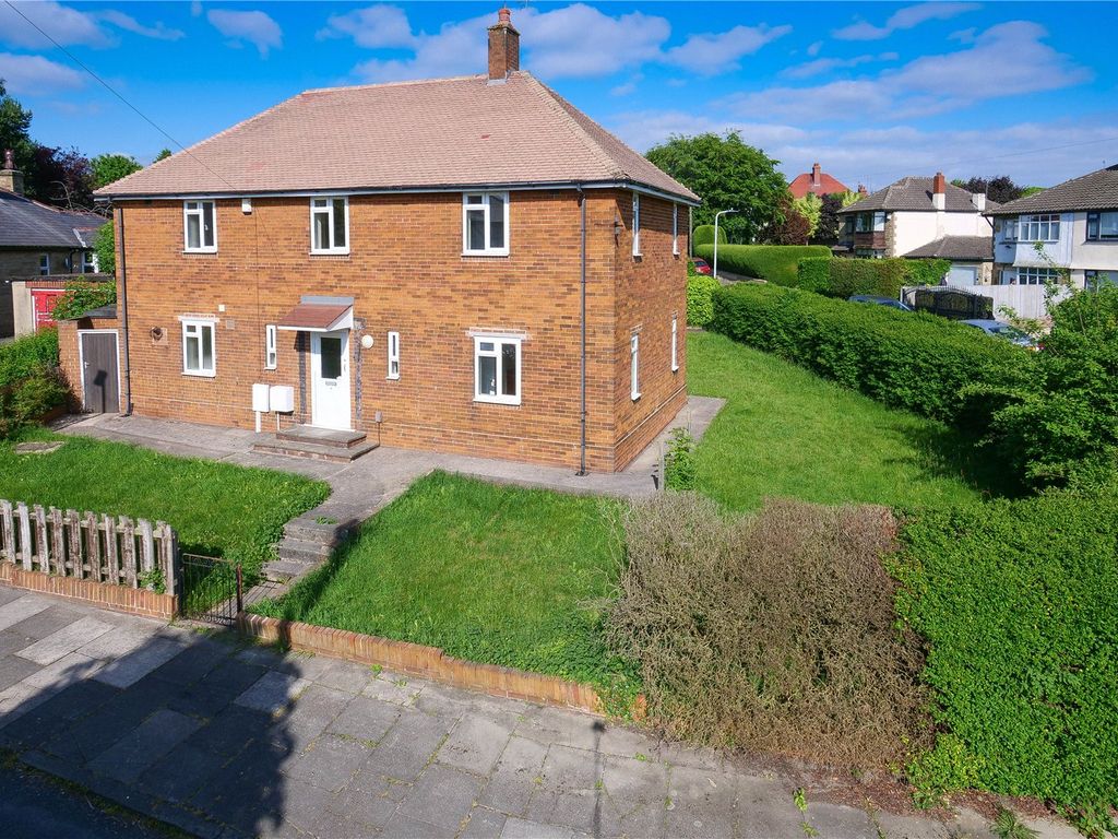 4 Bed Detached House For Sale In South Way Nab Wood Shipley West
