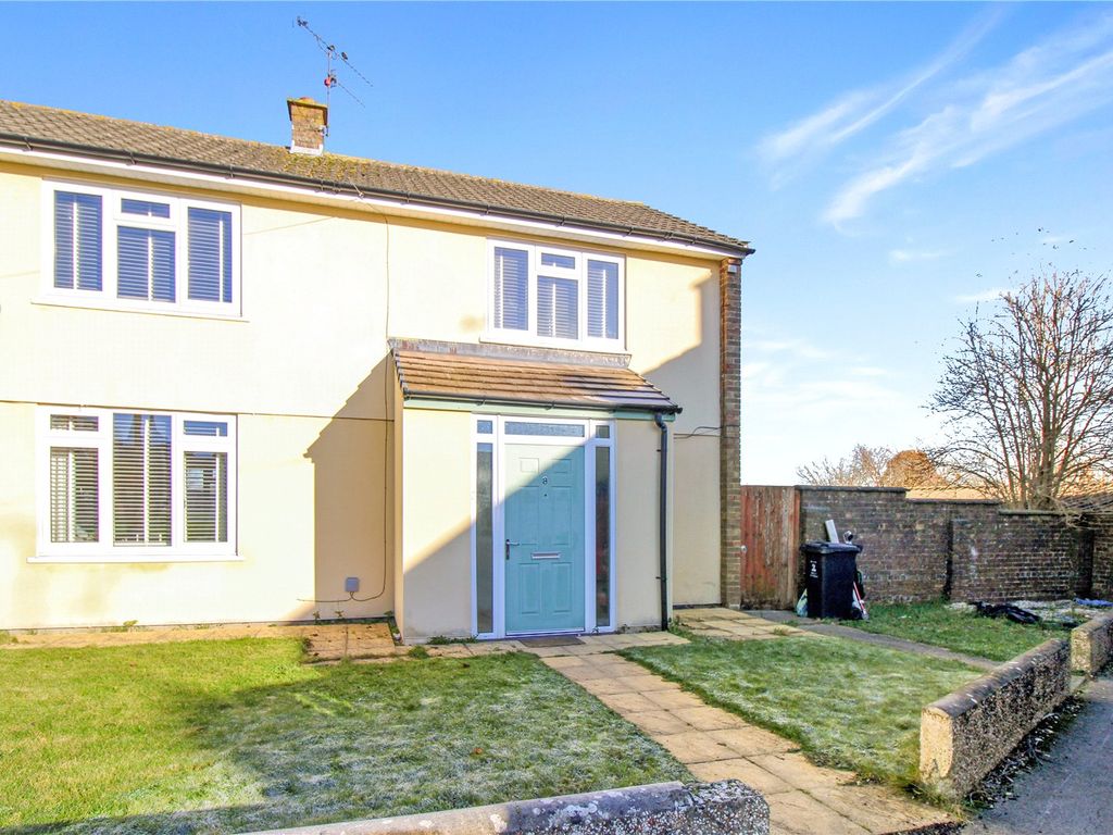 4 Bed Semi Detached House For Sale In Foxhill Close Moredon Swindon