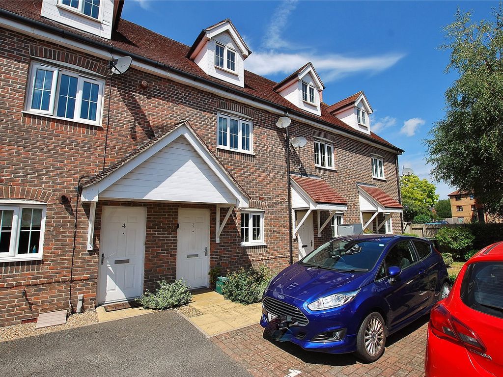 3 bed terraced house for sale in Stoke Mill Close, Guildford, Surrey ...