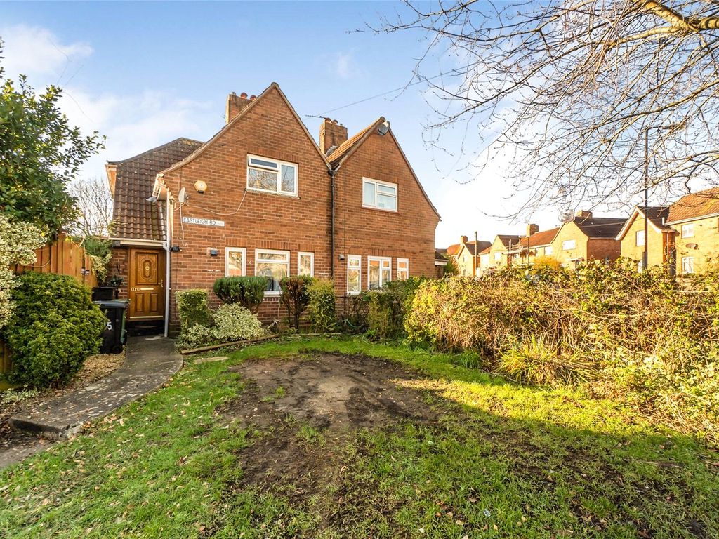 3 Bed Semi Detached House For Sale In Eastleigh Road Westbury On Trym