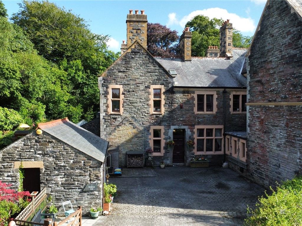 3 bed flat for sale in Doublebois, Liskeard, Cornwall PL14, £300,000 ...
