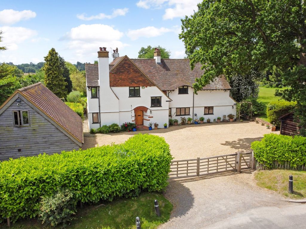5 bed detached house for sale in Shepherds Lane, Chorleywood ...
