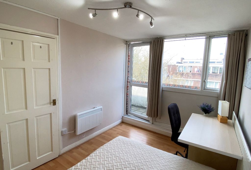 Room to rent in Finborough Road, London SW10, £1,150 pcm - Zoopla