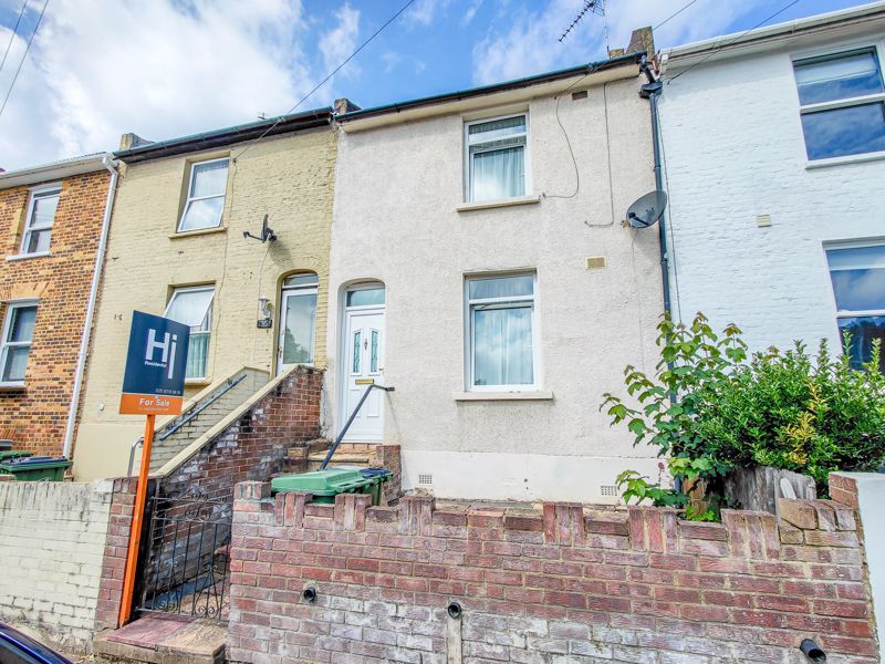 2 bed terraced house for sale in Congleton Grove, London SE18 - Zoopla