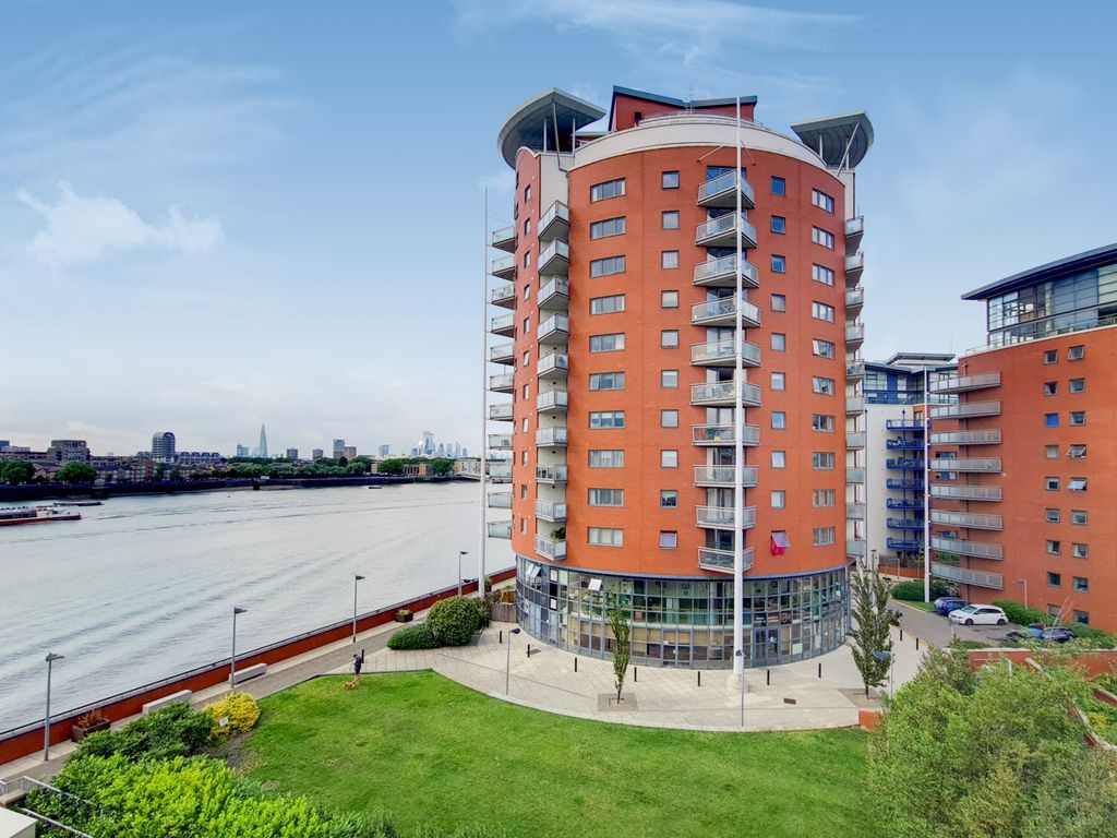 2 bed flat to rent in Homer Drive, Canary Wharf E14 - Zoopla