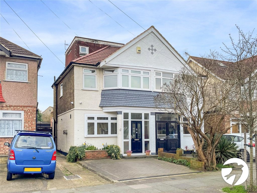 3 Bed Semi Detached House For Sale In Hallford Way West Dartford Kent