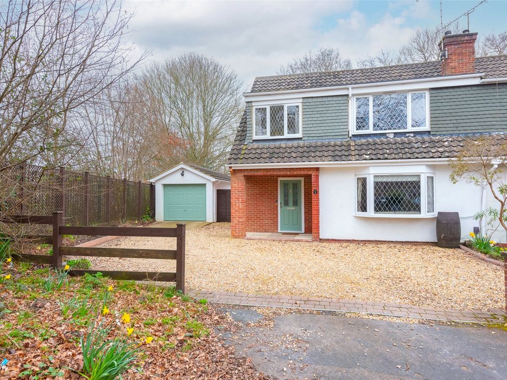 3 Bed Semi Detached House For Sale In Mason Road Farnborough