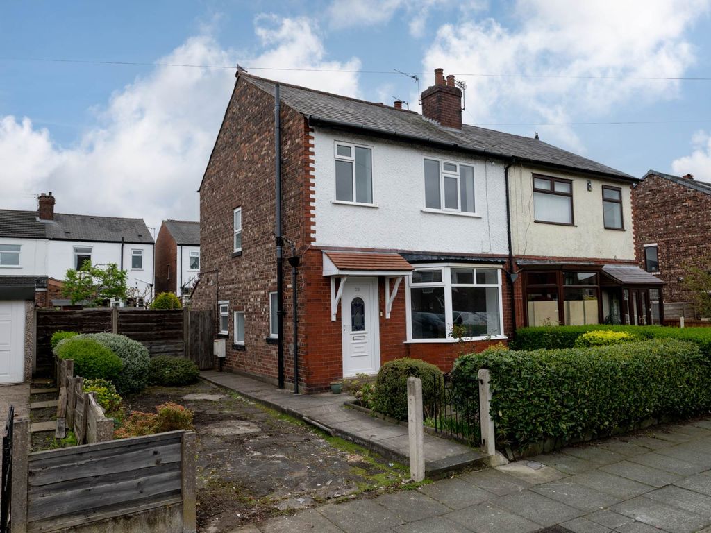 3 Bed Semi Detached House To Rent In Caldy Road Salford M6 £1 350 Pcm