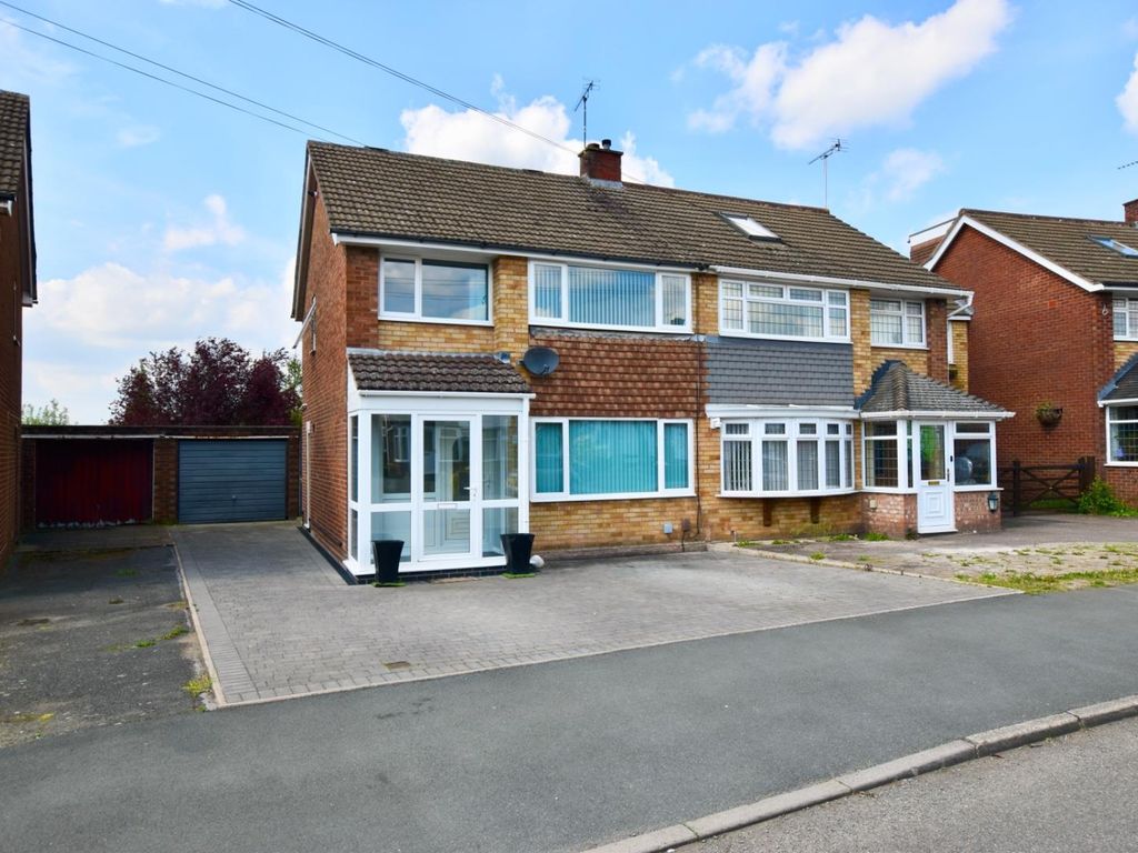3 Bed Semi Detached House For Sale In Winsford Avenue Allesley Park