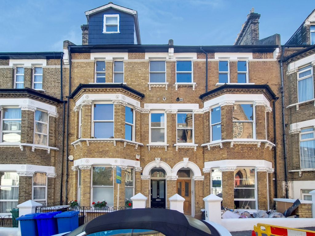 3 Bed Flat For Sale In Waldegrave Road Crystal Palace London Greater