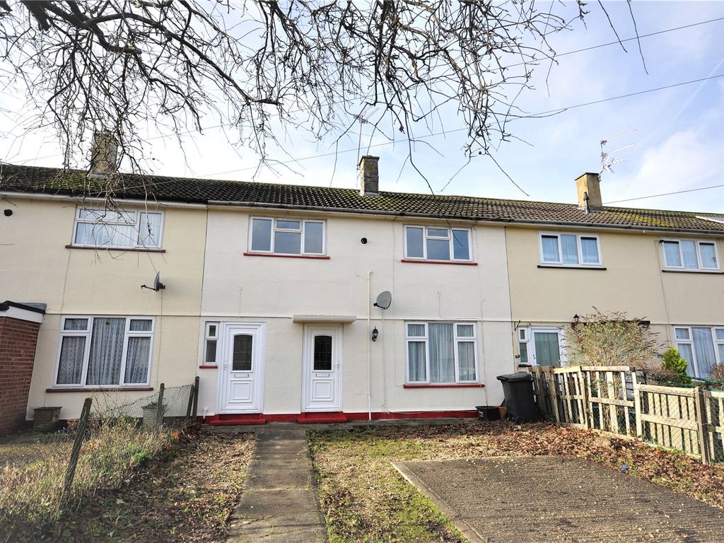 3 Bed Terraced House For Sale In Cranmore Avenue Swindon Wiltshire