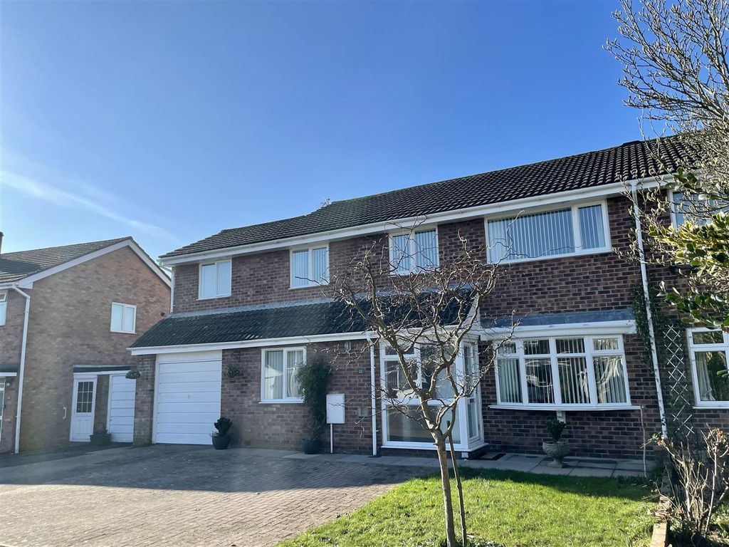 5 bed semi-detached house for sale in Chartist Way, Bulwark, Chepstow ...