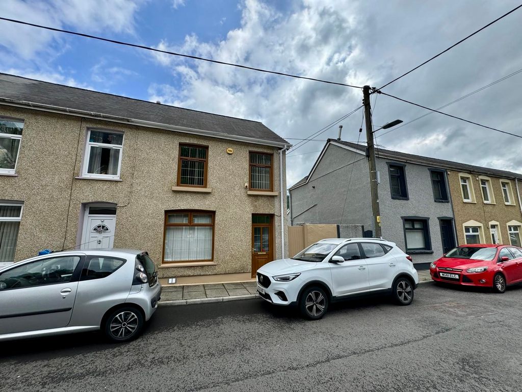 3 Bed End Terrace House For Sale In Bryntaf Aberfan Merthyr Tydfil