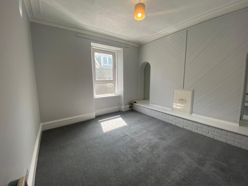 2 bed flat to rent in 13 Jackson Terrace, Aberdeen AB24 - Zoopla