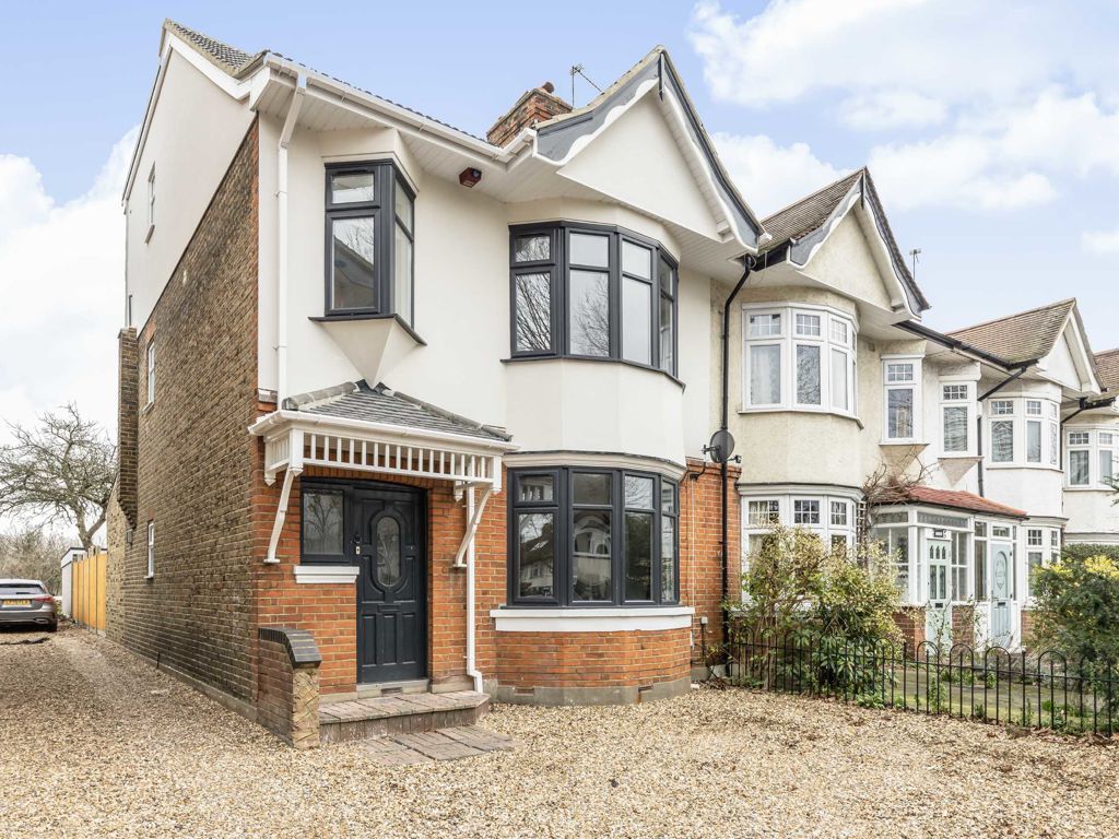5 bed property for sale in Boston Manor Road, Brentford TW8, £1,100,000 ...