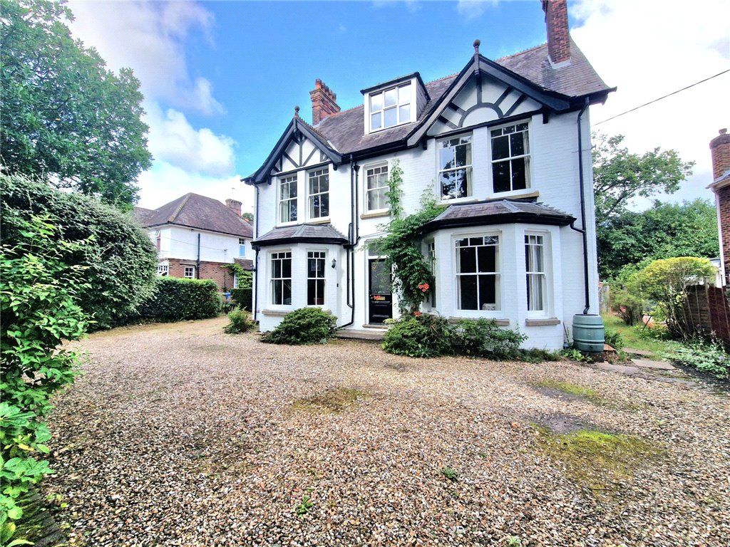 6 Bed Detached House For Sale In Prospect Road Farnborough Hampshire