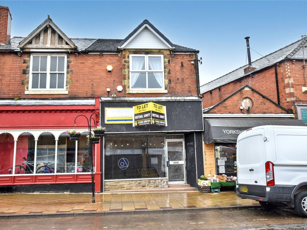 Barnsley Road, South Elmsall, Pontefract, West Yorkshire WF9, Light ...