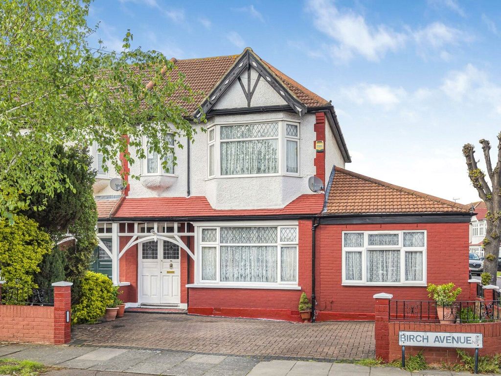 4 Bed Semi Detached House For Sale In Birch Avenue Palmers Green N13