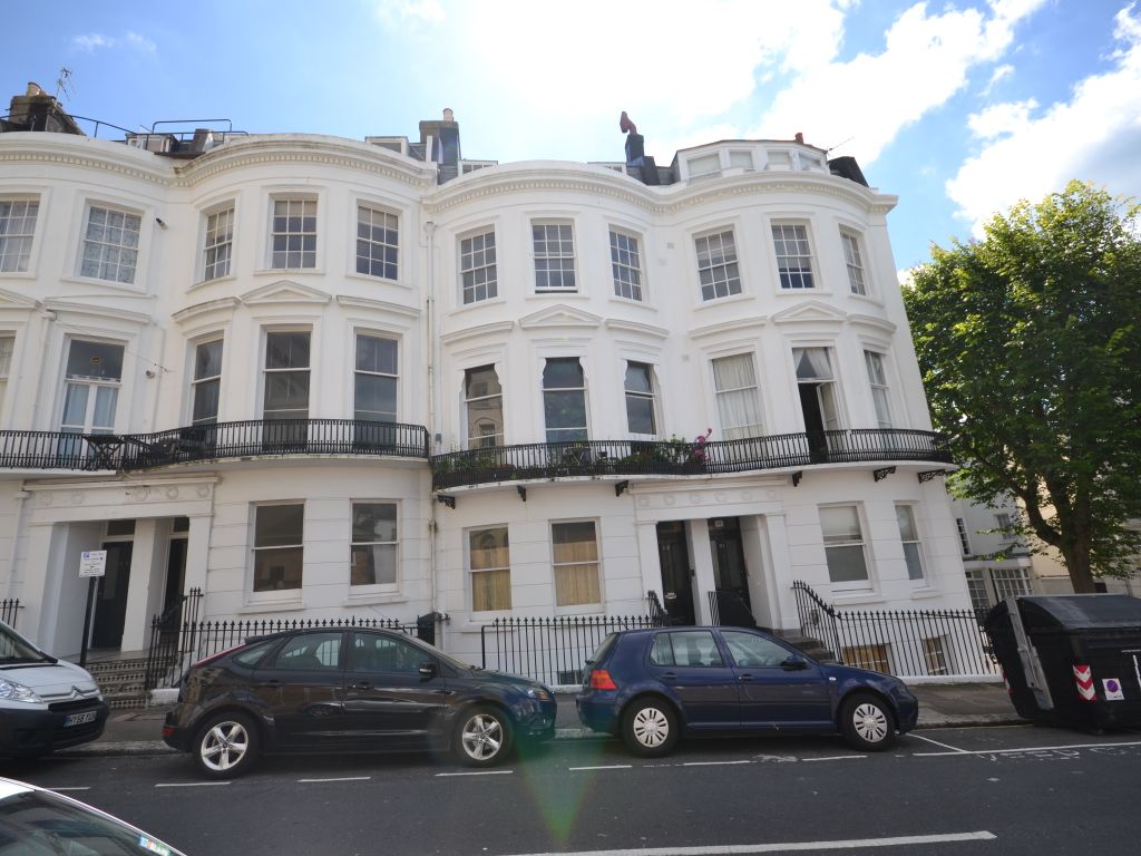 1 bed flat to rent in Belvedere Terrace, Brighton BN1, £1,290 pcm - Zoopla
