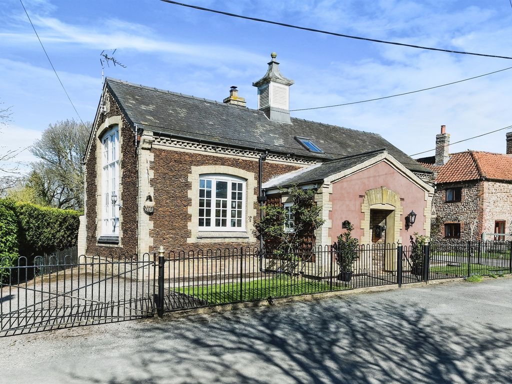 3 bed detached house for sale in St. Margarets Hill, Wereham, King's ...