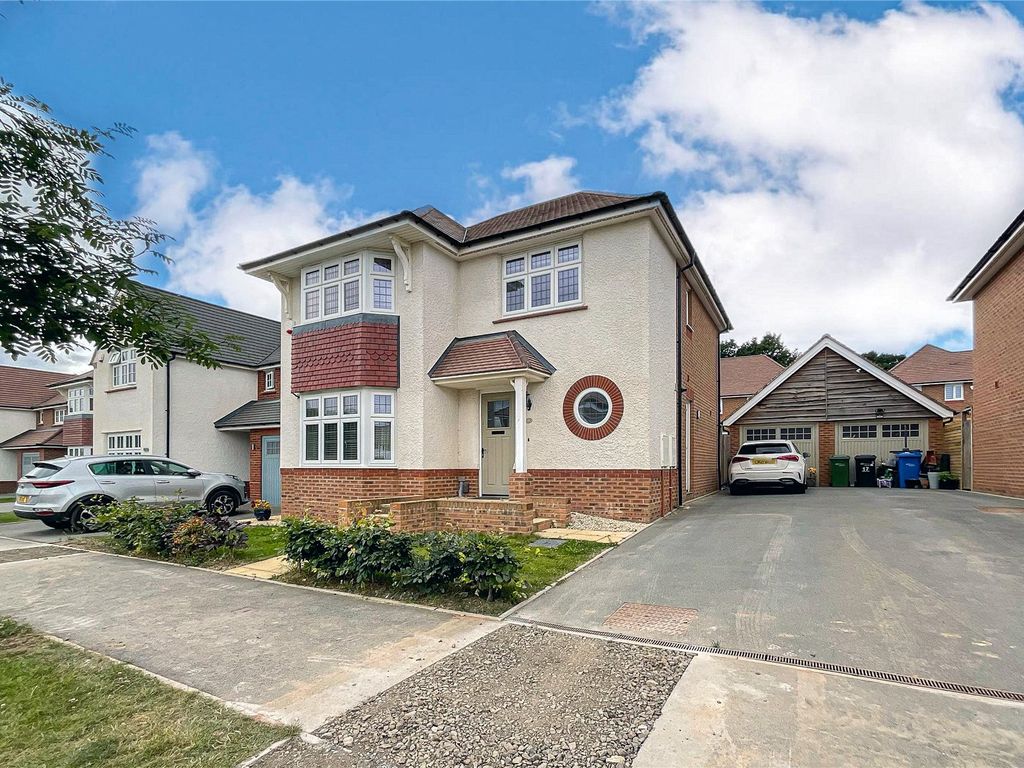3 bed detached house for sale in Florence Drive, Amington, Tamworth ...