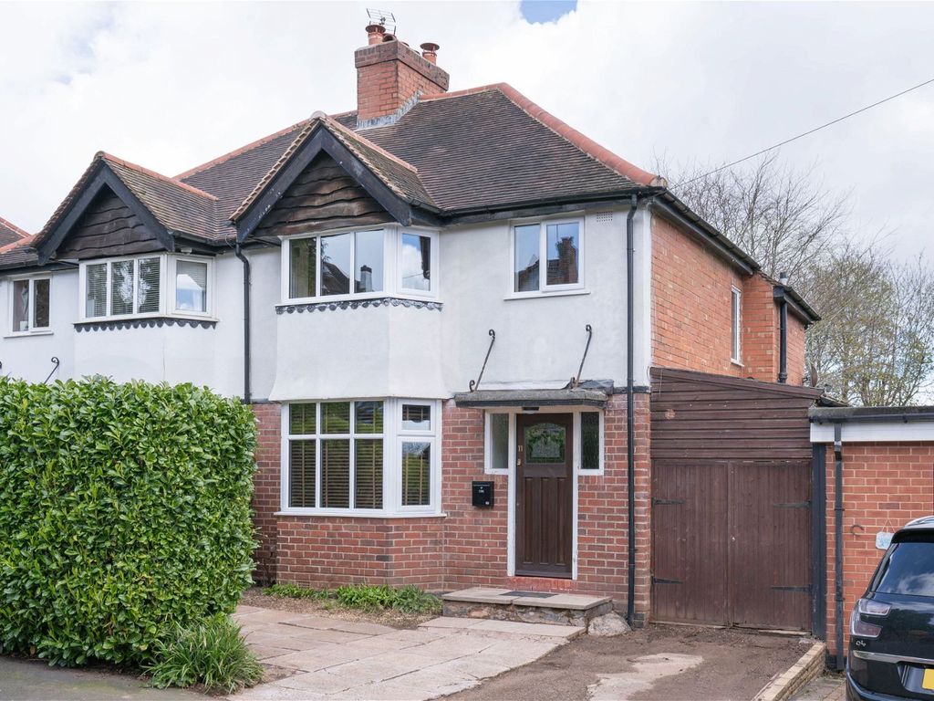 3 Bed Semi Detached House For Sale In Ashmead Drive Cofton Hackett B45