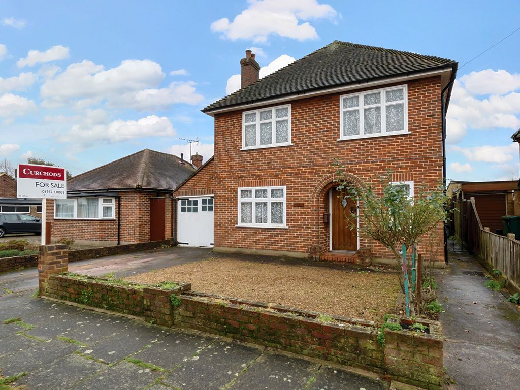 3 Bed Detached House For Sale In Loudwater Road Sunbury On Thames Tw16