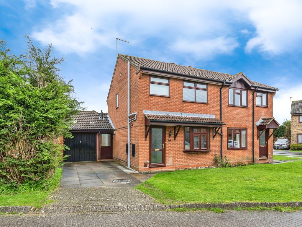 3 Bed Semi Detached House For Sale In Drayton Place West Totton