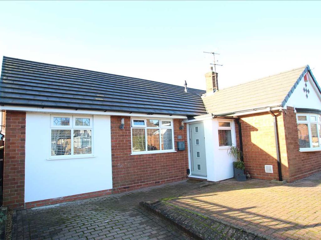 4 Bed Detached Bungalow For Sale In Conifer Grove Blurton Stoke On