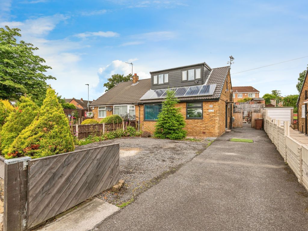2 Bed Bungalow For Sale In Manor Road Ossett West Yorkshire Wf5 £
