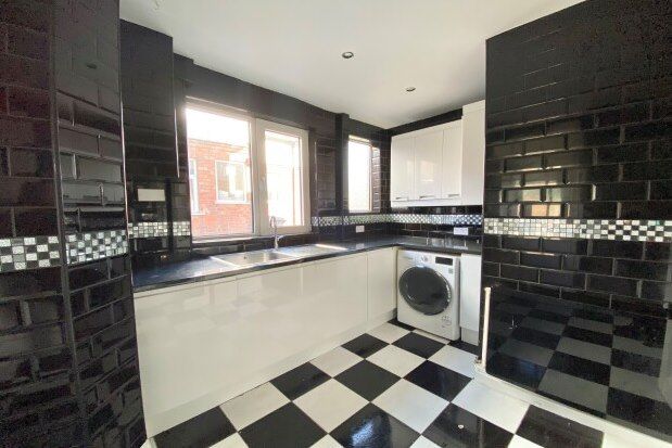 3 bed property to rent in Humberstone Drive, Leicester LE5 - Zoopla