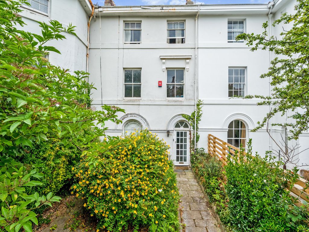 6 bed terraced house for sale in Wyndham Square, Stonehouse, Plymouth ...