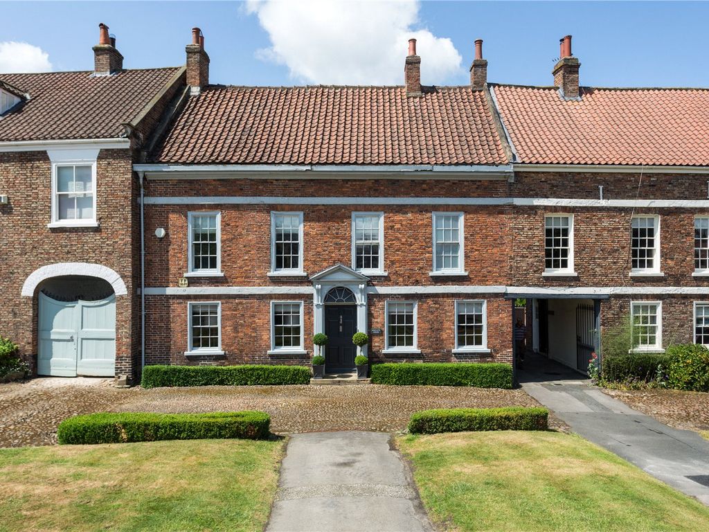 6 bed semi-detached house for sale in Market Place, Easingwold, York ...