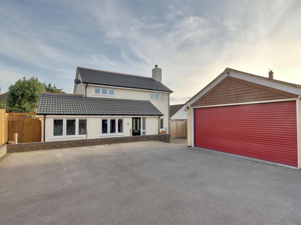 4 bed detached house for sale in London Road, Waterlooville PO7, £ ...