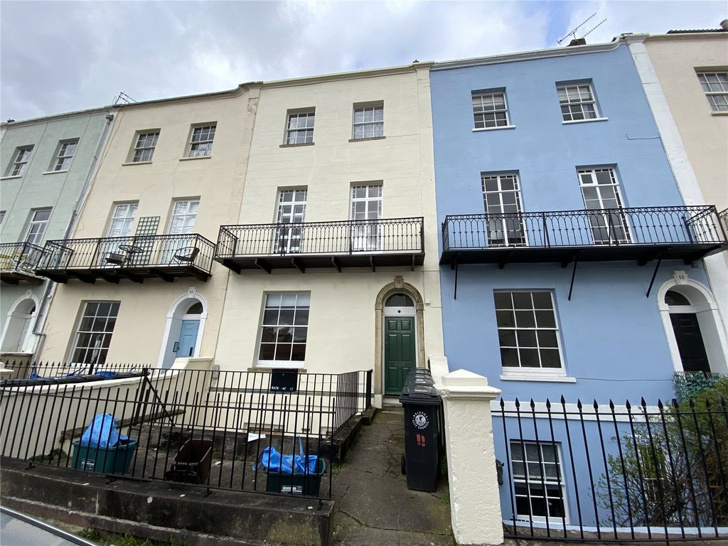 2 bed flat to rent in Frederick Place, Bristol BS8 - Zoopla