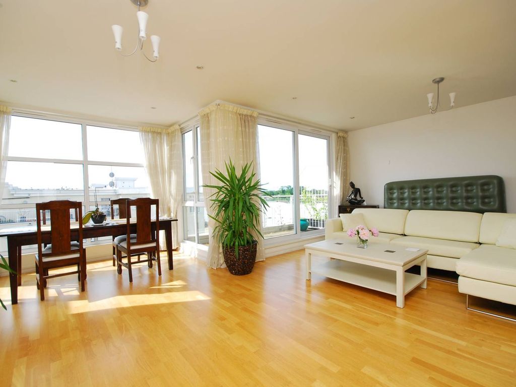 2 bed flat for sale in Kew Riverside, Kew, Richmond TW9, £900,000 - Zoopla