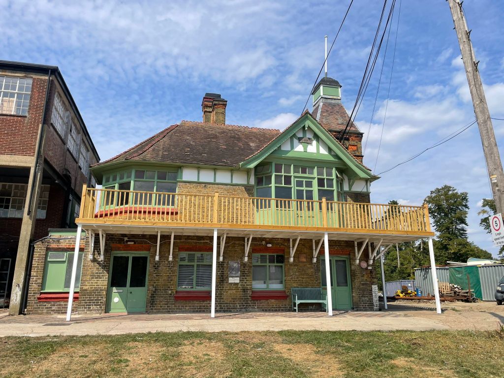 Platts Eyot Island Unit 14, Hampton TW12, Office to let, £6,000 pa - Zoopla
