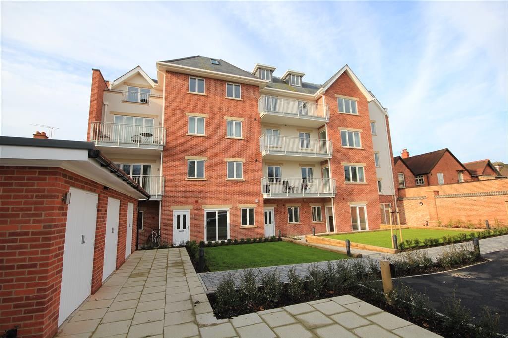 1 bed flat to rent in Caversham House, 13-17 Church Road, Caversham ...