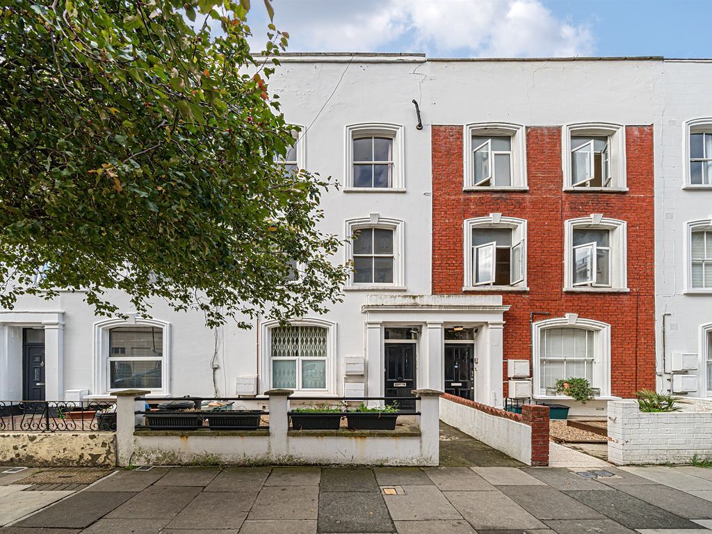 1 bed flat for sale in Axminster Road, London N7, £350,000 - Zoopla
