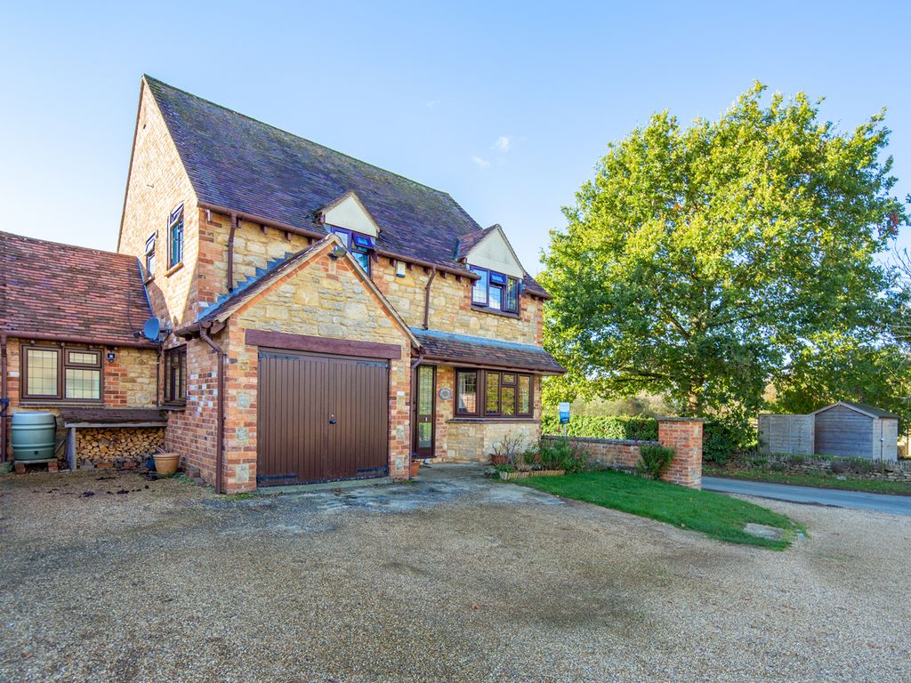 5 bed detached house for sale in Fringford, Bicester OX27, £575,000 ...