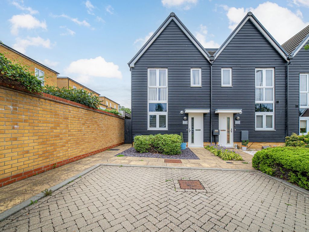 2 Bed End Terrace House For Sale In Campion Close Ashford Tn25 £